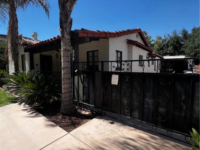 484 W 25th 2
