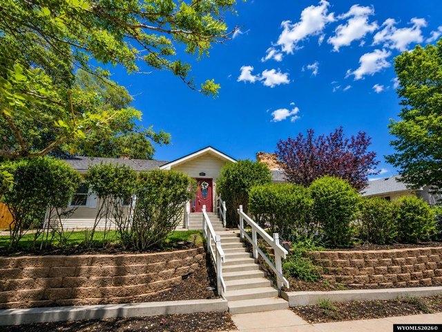 484 W Flaming Gorge Way, Green River, WY 82935