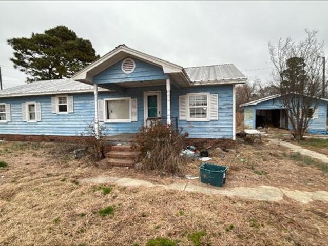 484 Yellow Skin Rd, Autryville, NC 28318
