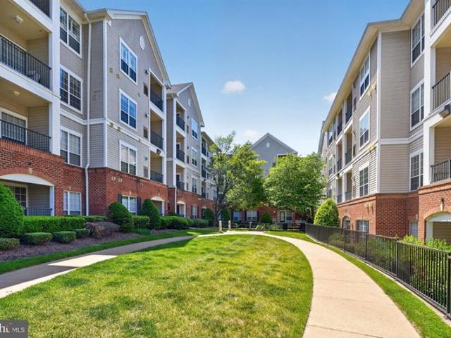 4854 Eisenhower Ave Unit 155, Alexandria, VA 22304