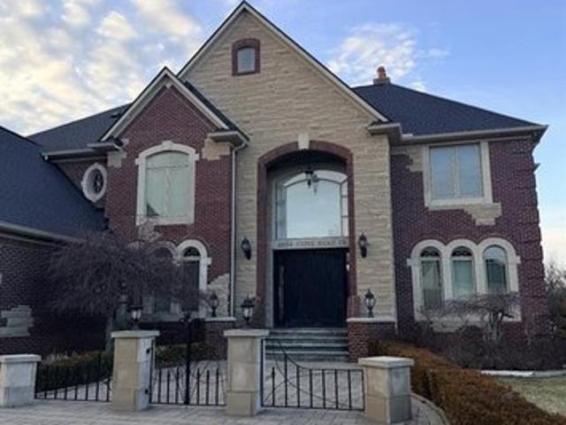 48554 Stoneridge Dr, Northville Township, MI 48168