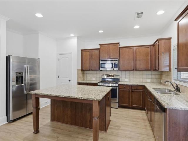 4855 Roseman Trail