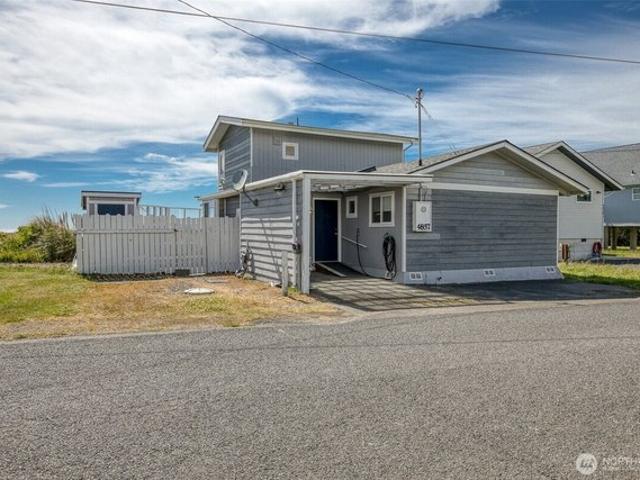 48571 Pacific Ave, Moclips, WA 98562