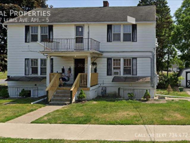 4857 Lewis Ave. Apt 1 bed, 1 full bath