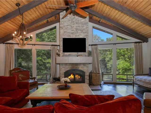 4850 Davis Canyon