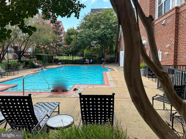 4850 Eisenhower Avenue # 314
