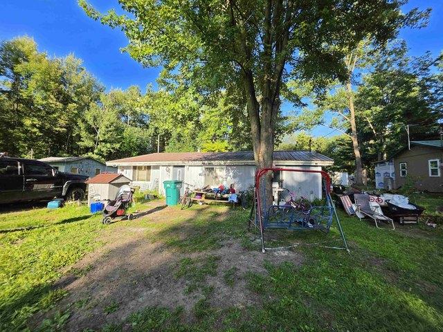 4850 Highland Ct, Harrison, MI 48625