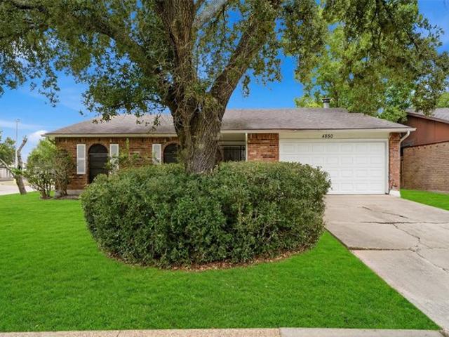 4850 Raven Ridge Dr, Houston, TX 77053