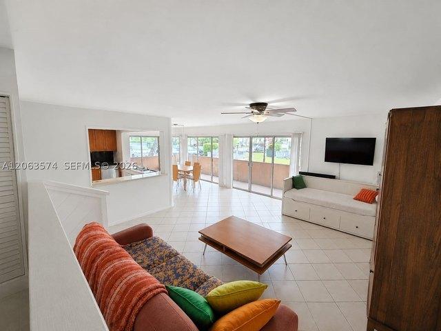 4850 SW 63rd Ter Apt 413, Davie, FL 33314