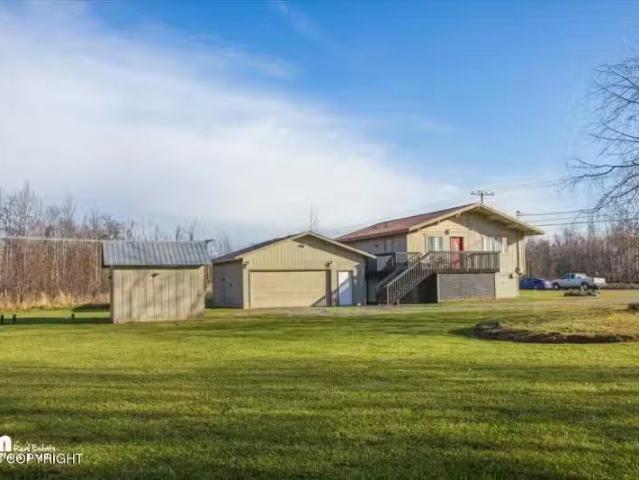 4850 S MAINSAIL AVE, WASILLA, AK 99623 Single Family Residence.