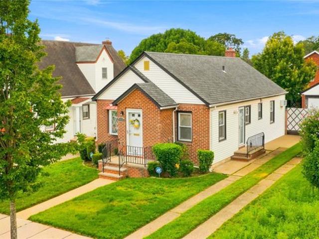 4850 th St, Fresh Meadows, NY 11365