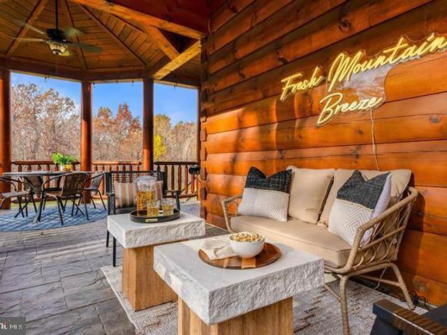 4851 Arrowpoint Drive