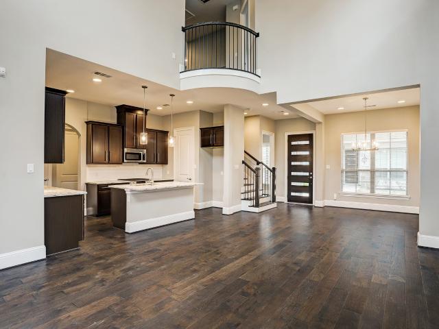 4851 Benning Dr