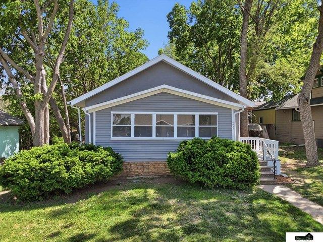 4851 Hillside St, Lincoln, NE 68506