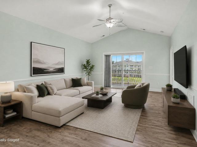 4851 Luster Leaf Circle 402