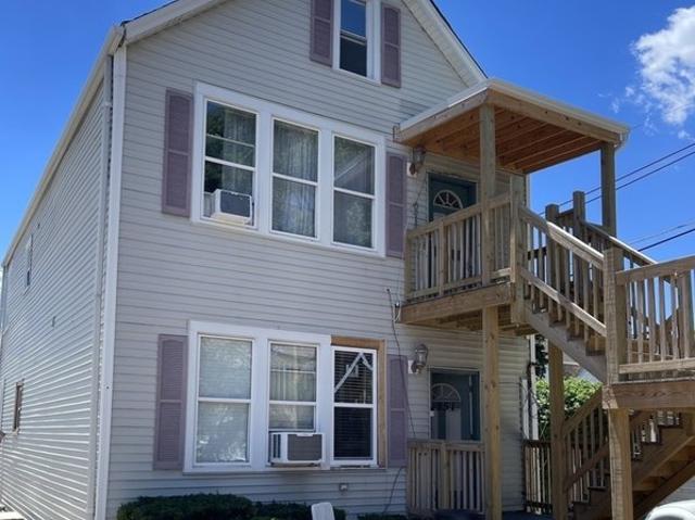 4851 W 28th St, Cicero, IL 60804