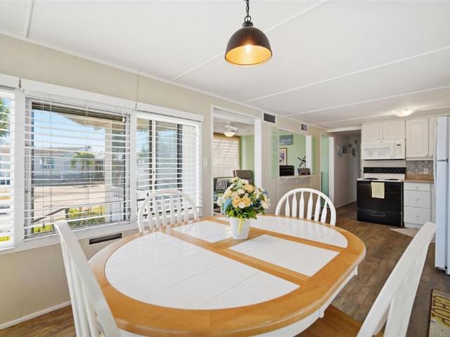 4851 W Gandy Blvd, Unit B4L24, Tampa, FL 33611 | MLS #TB8471