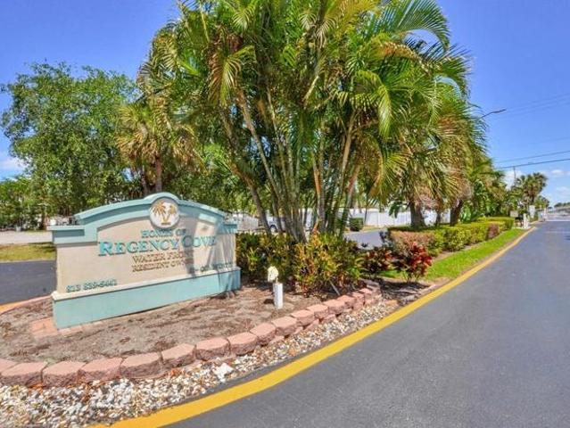4851 W Gandy Blvd #B3L35, Tampa, FL 33611
