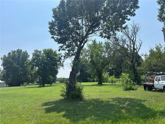 4852 Main St, Parsons, KS 67357