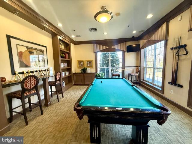 4852 Eisenhower Avenue # 337