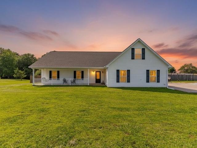 4853 N Pleasant Valley Rd, Robards, KY 42452