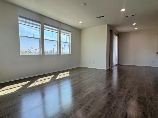 4853 Victory Drive