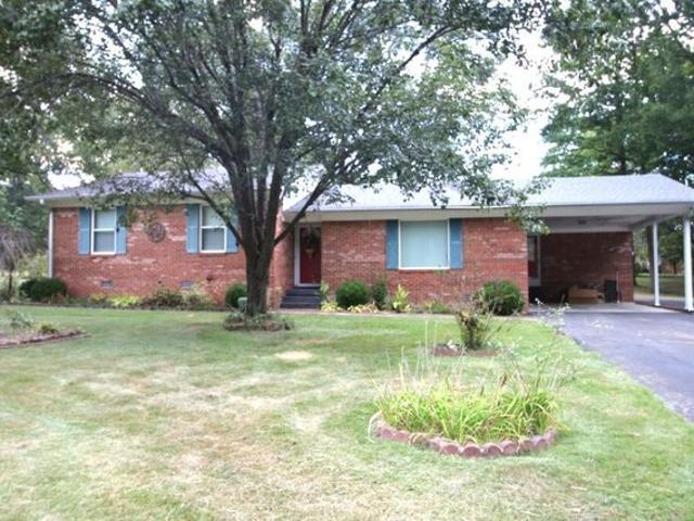 485 Chickasaw Dr, Huntingdon, TN 38344