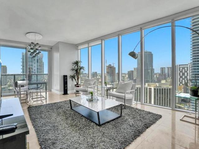 485 Brickell Ave #3304 Miami, FL 33131
