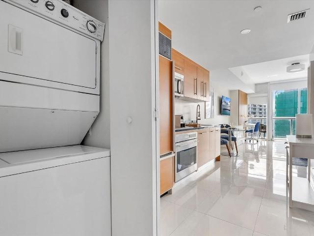 485 Brickell Avenue 1 Bedroom Apartment for Rent at 485 Brickell Ave #1240517P, Miami, FL 33131 Brickell