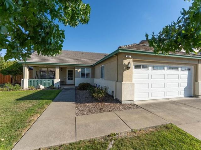 485 Briarwood Dr, Ukiah, CA 95482