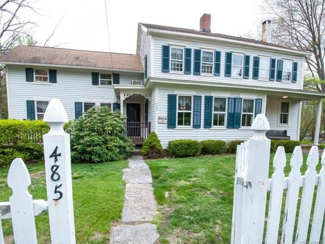 485 Elm St, Monroe, CT 06468