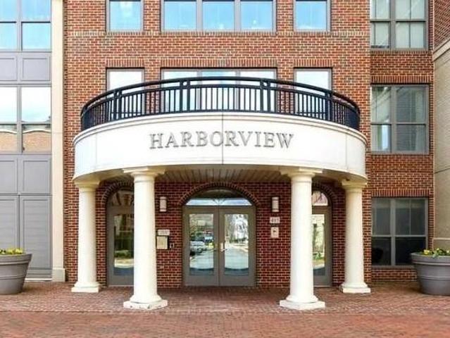 485 Harbor Side St #700, Woodbridge, VA 22191