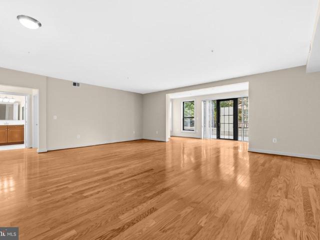 485 Harbor Side Street # 206