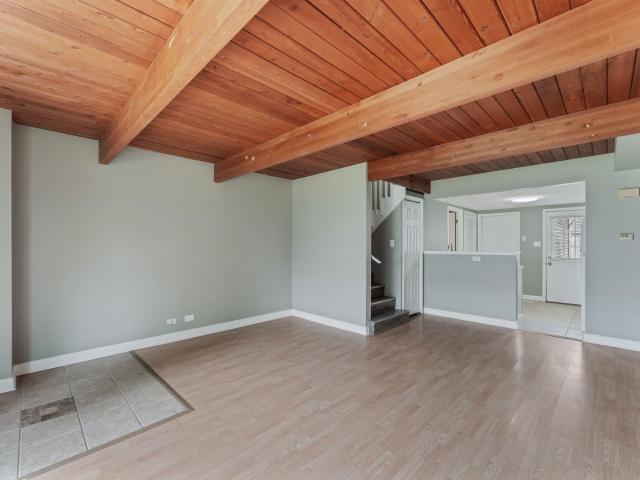 485 Meadow Green Lane