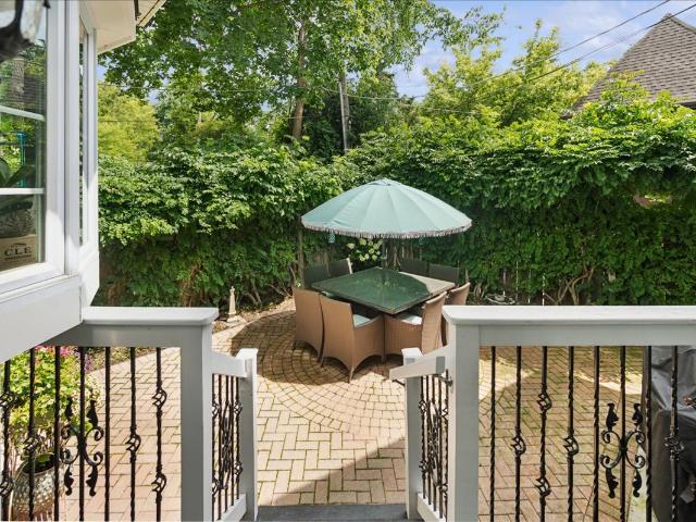 485 Ravine Drive