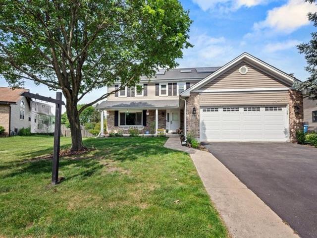 485 W Cimarron Dr, Aurora, IL 60504