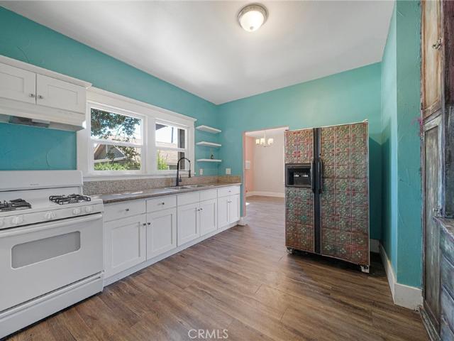485 W Nicolet Street