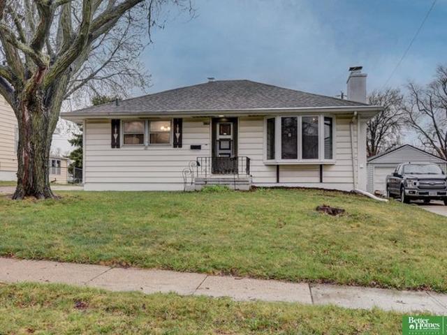 4864 S 52nd St, Omaha, NE 68117