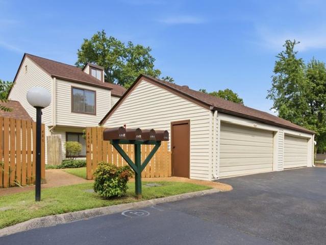 4864 Woodview Dr, Old Hickory, TN 37138