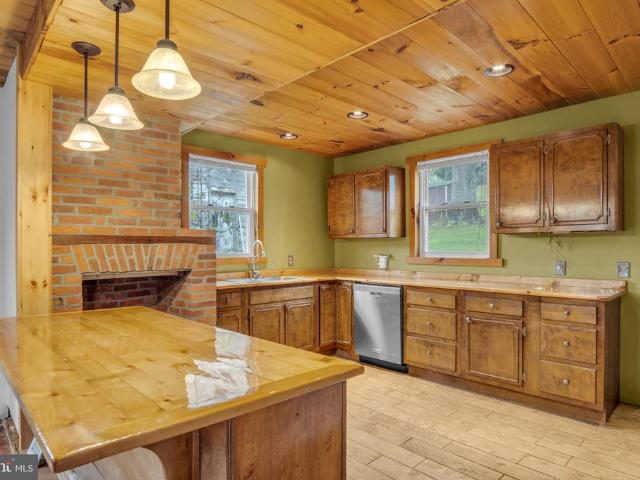 4865 Waggoners Gap Road