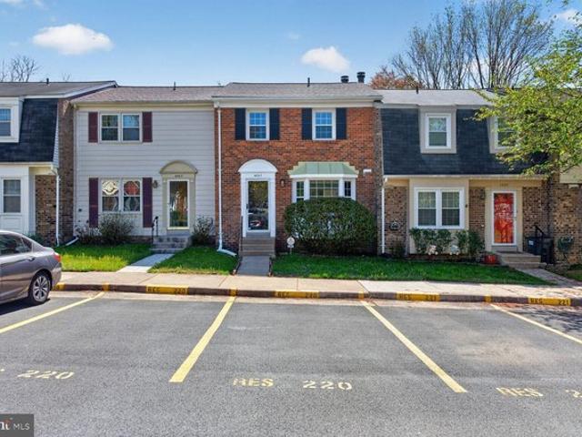 4867 Nash Dr, Fairfax, VA 22032