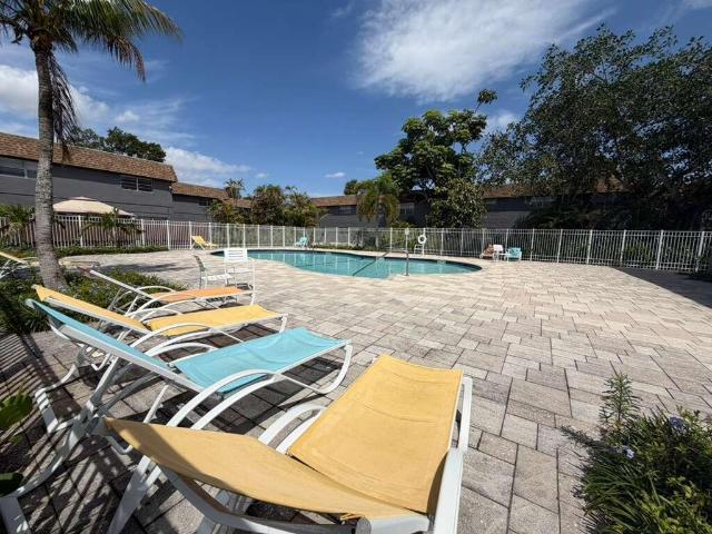 4869 NW 9th Dr, Unit 4869, Plantation, FL 33317 | MLS #B26015 | Compass