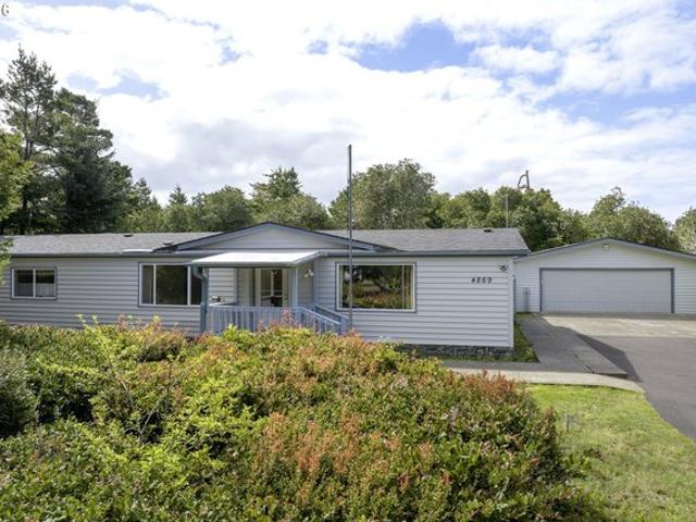 4869 Seapine Dr, Florence, OR 97439