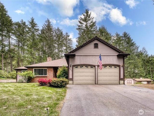 4860 NW Hosman Cir, Silverdale, WA 98383