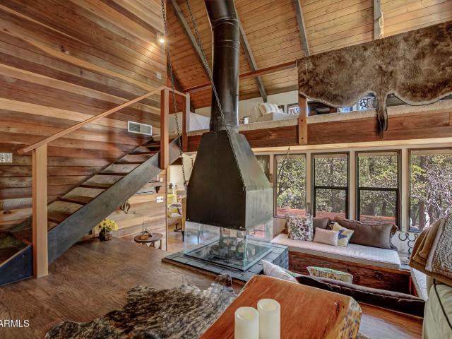 4860 N Canyon Vista