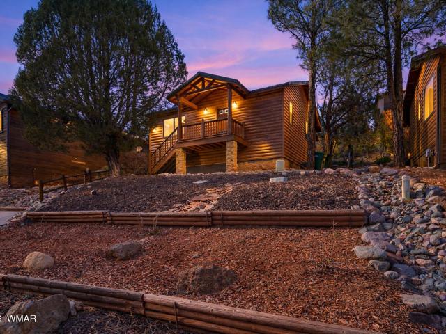 4860 Cottage Loop