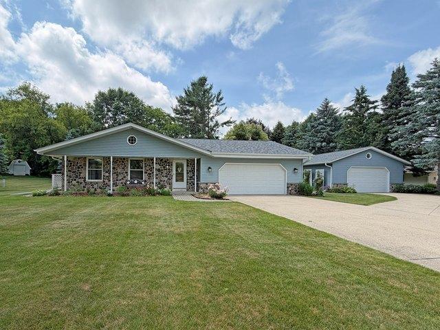 4861 Briarvale Dr, Polk, WI 53095
