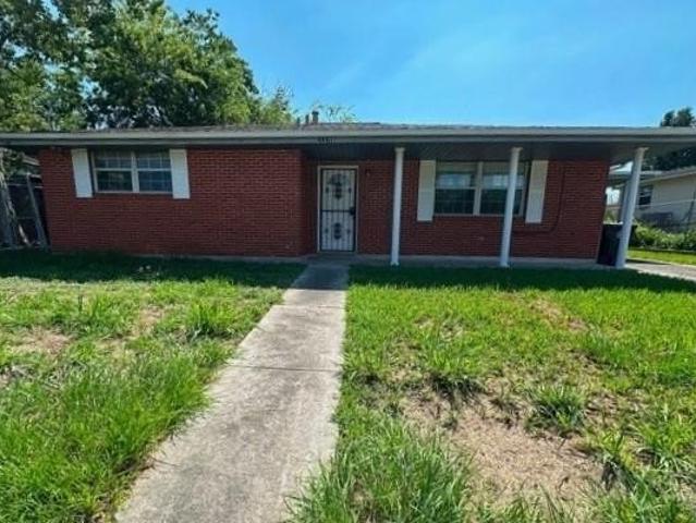 4861 Cardenas Dr, New Orleans, LA 70127