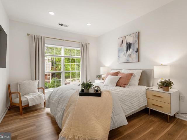 4862 Eisenhower Avenue # 273
