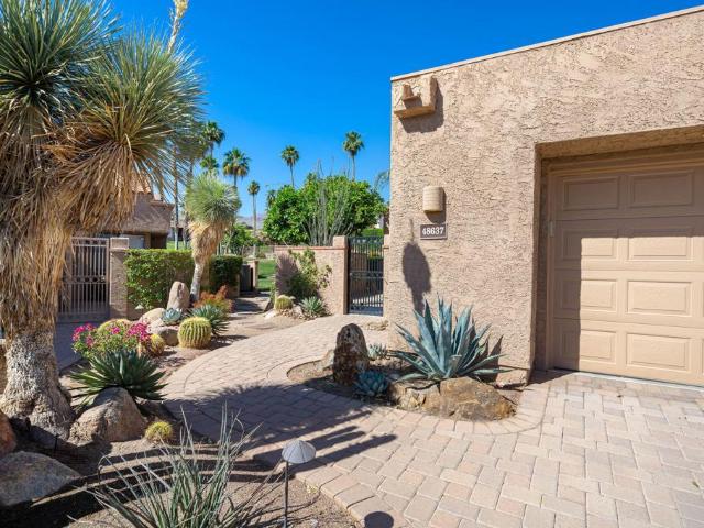48637 Wolfberry Court
